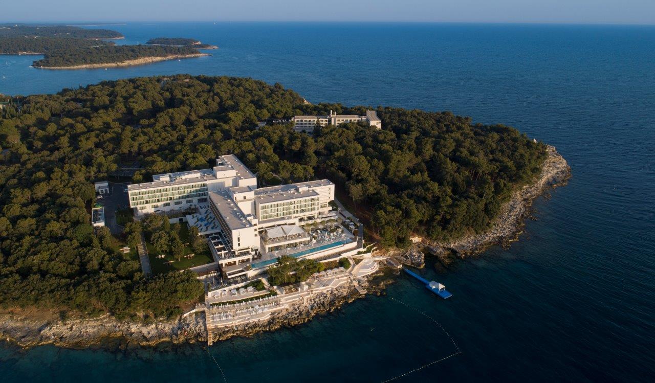 Od sada je Grand Hotel Brioni Pula otvoren cijele godine i nudi fantastičnu ponudu spa i gastro ...