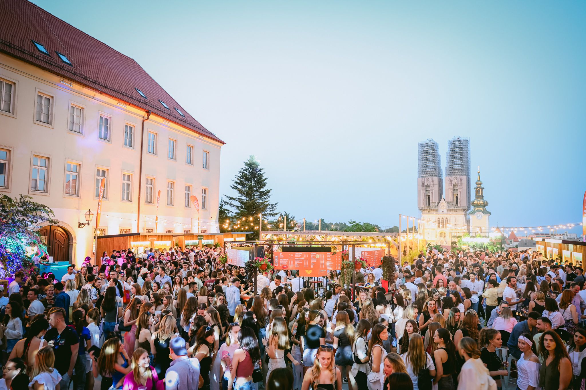 Ljeto pod lampicama uz najljepši pogled: Baš Naš festival vraća dobar ...